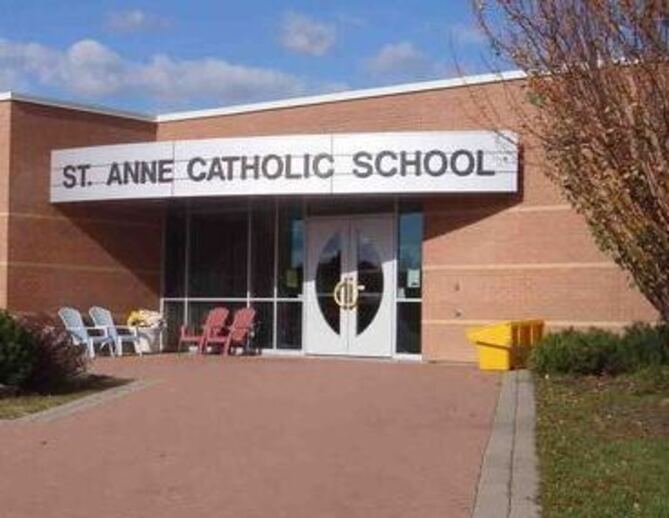 SCHOOLS - Sarnia Bluewater Roman Catholic Family of Parishes - Sarnia